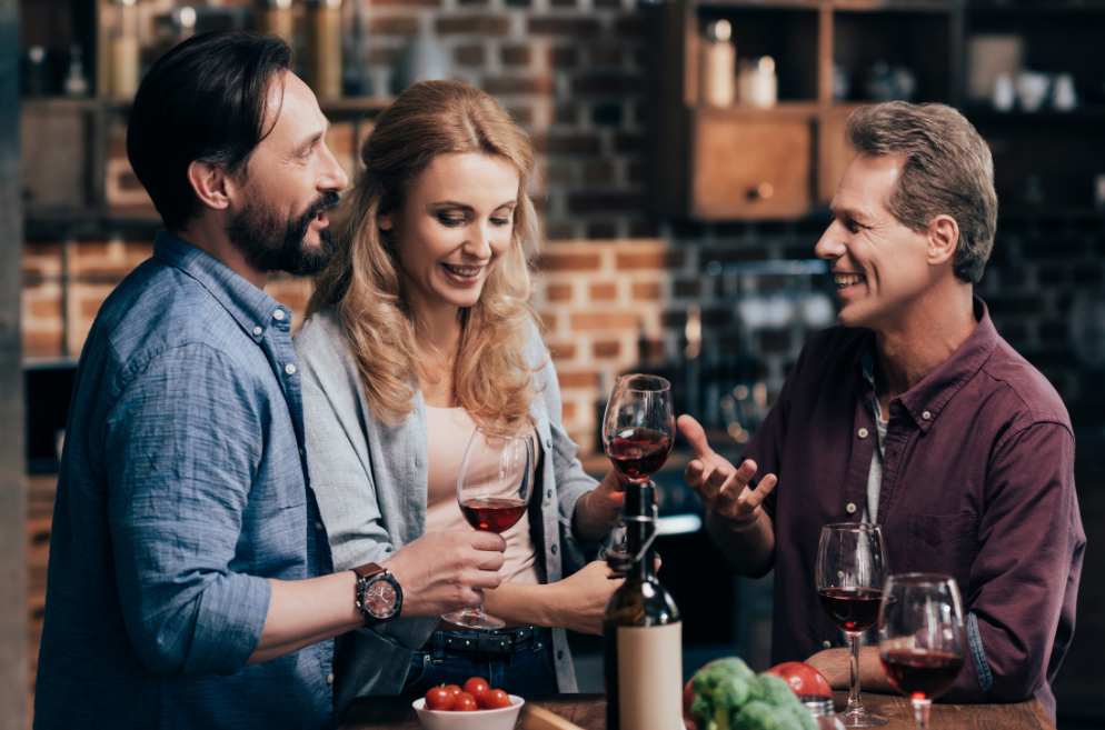 Beber vinho desenvolve o bom humor | Viva o Vinho